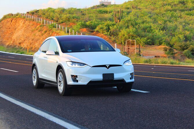 Los Cabos Luxury Private Tesla Transfer from Airport to Tourist Corridor Area - Who Will Love This Experience?