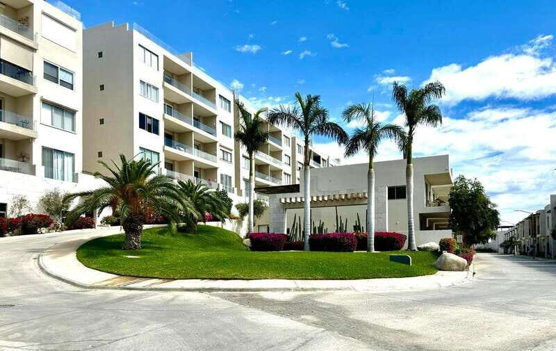 Los Cabos: Real Estate Tour with Welcome Drink and Coffee - Coffee Break and Local Flavor