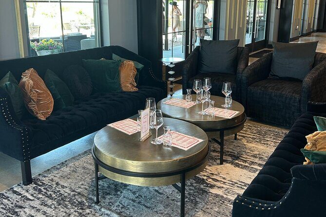 Luxe Hill Country Private Wine Adventure with Gourmet Lunch - Transportation and Group Experience