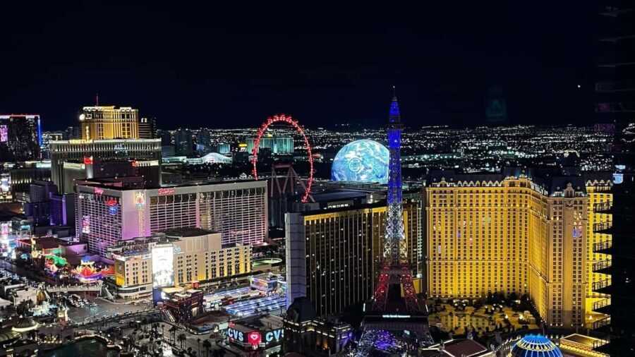 Luxurious Las Vegas Night Tour in a Mercedes Sprinter Limo - What to Expect on the Las Vegas Night Tour