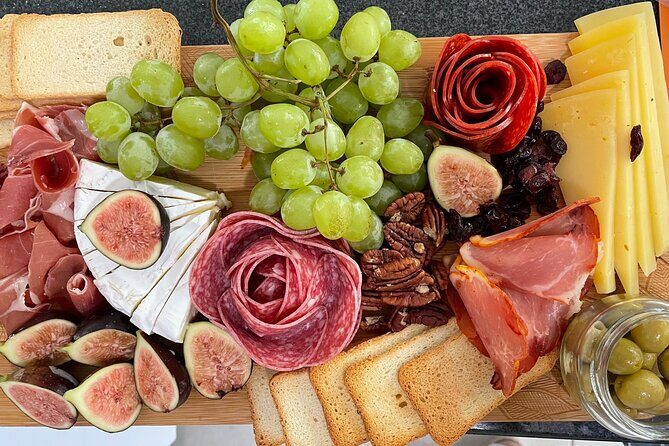 Luxury picnic on the beach - What to Expect During Your Picnic