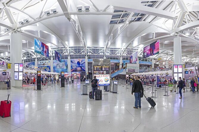 Manhattan Cruise Terminal to LGA Airport XL Mini Van - What Sets This Apart?
