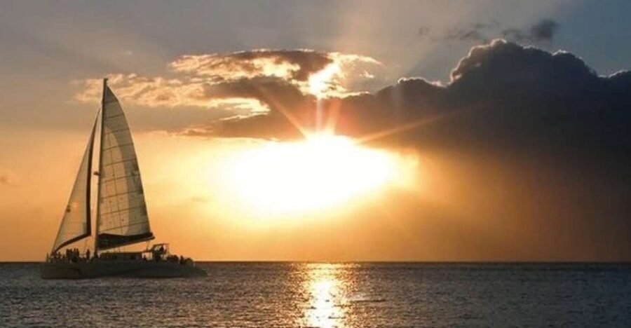 Maui: Ma'alaea Catamaran Sunset Sail with Appetizers - The Itinerary and Experience
