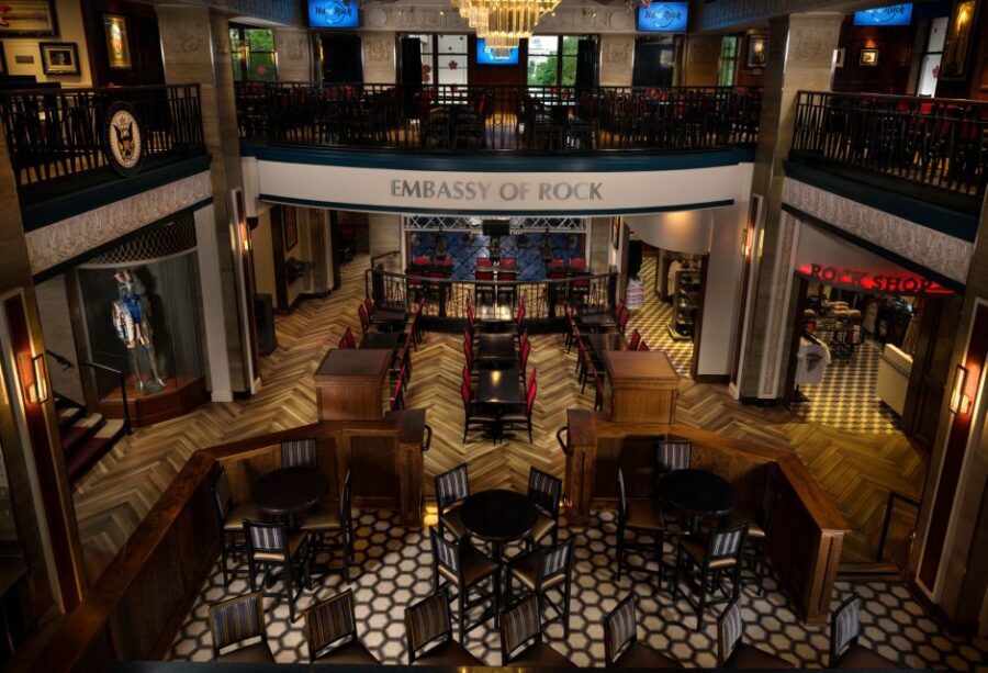Meal at the Hard Rock Cafe Washington DC - Who Should Consider This Experience?