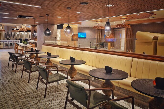 Mera VIP Lounge at Cancun International Airport - A Balanced Look at the Pros and Cons