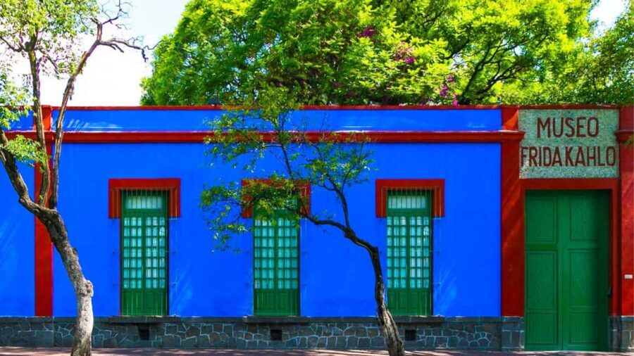 Mexico City: La Casa Azul The Frida Kahlo Museum - An In-Depth Look at La Casa Azul Tour