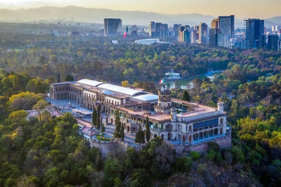 Mexico City: private tour guide through Chapultepec Castle - What’s Included and What’s Not