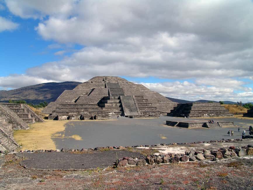 Mexico City: Teotihuacan Pyramids Afternoon Mid-Day Tour - The Cultural and Artistic Touches