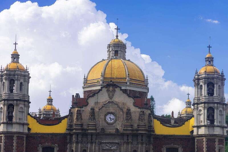 Mexico City: Tour to the Basilica of Our Lady of Guadalupe. - Exploring the Basilica Complex