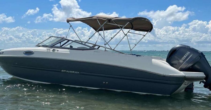 Miami: 24-Foot Private Boat for up to 8 People - What Makes This Private Boat Rental Stand Out?