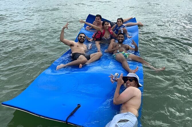 Miami Day Party Boat and Fun in the sun - Food and Drinks: What’s Included and What’s Not