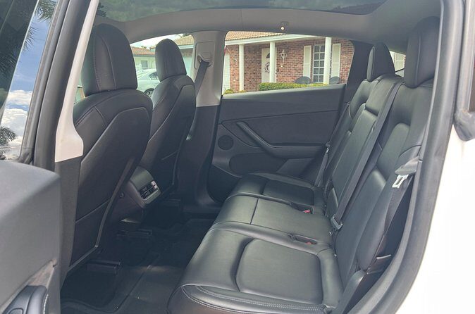 Miami or Fort Lauderdale Airport Pick Up or Drop Off - Who This Service Is Best For