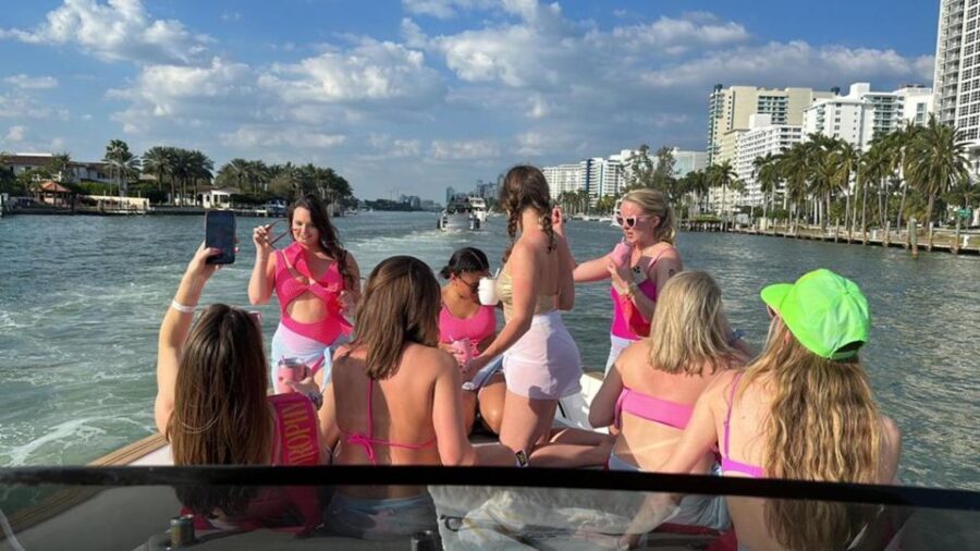 Miami: Private City Cruise of Miami Beach with French Guide - Why This Tour Stands Out