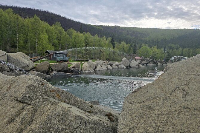 Midnight Sun Magic Chena Hot Springs Soak and Ice Museum Tour - Dining and Relaxation at Chena Hot Springs