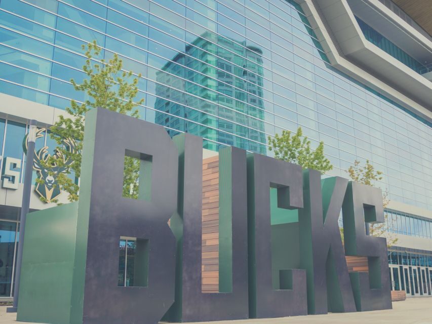 Milwaukee: Milwaukee Bucks Basketball Game Ticket - The Local Flavor