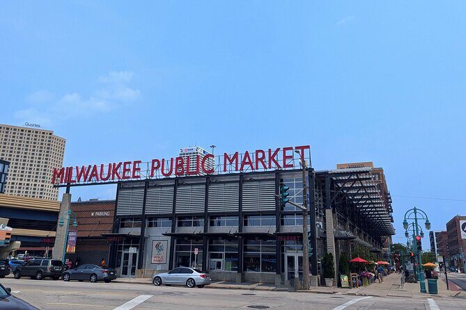 Milwaukee Scavenger Hunt Walking Tour and Game - What to Expect During the Tour