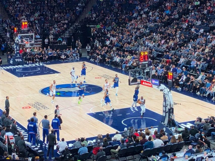 Minneapolis: Minnesota Timberwolves Basketball Game Ticket - The Venue: Target Center and Its Vibe