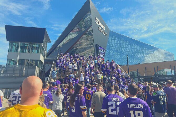Minnesota Vikings Football Game Ticket at US Bank Stadium - Who’s This Tour Best For?