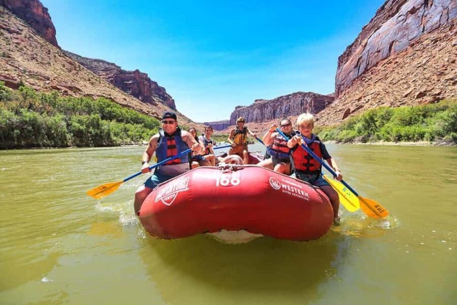 Moab: Colorado River Mid-Day Rafting with BBQ Lunch - What the Reviews Say