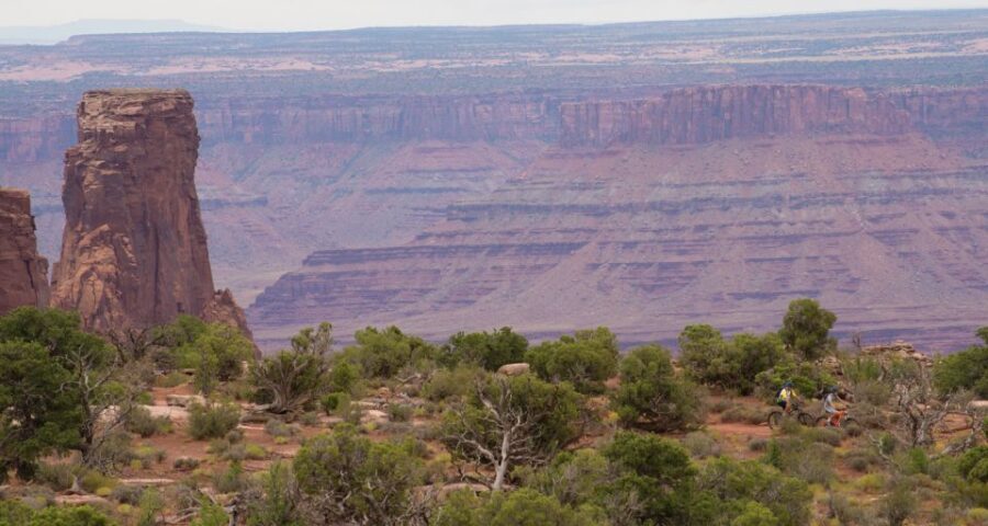 Moab: Dead Horse Point Singletrack Mountain Biking Tour - Navigating the Logistics and Physical Expectations