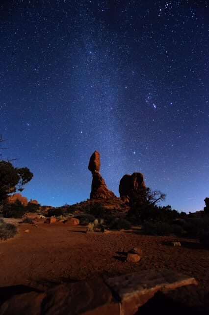 Moab: The Windows Astro-Photography and Stargazing Hike - The Art of Astrophotography in the Desert Night