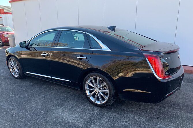Mont-Tremblant to Montreal Airport private transfer - Sedan 3 passengers maximum - What to Expect from the Transfer Service