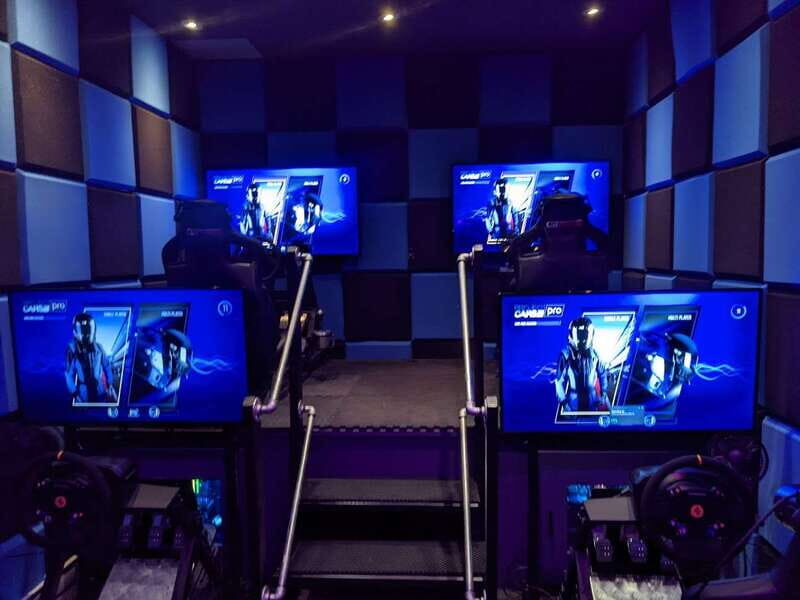 Mont Tremblant: Virtual Reality Car racing : 30 mins - The Experience in Detail