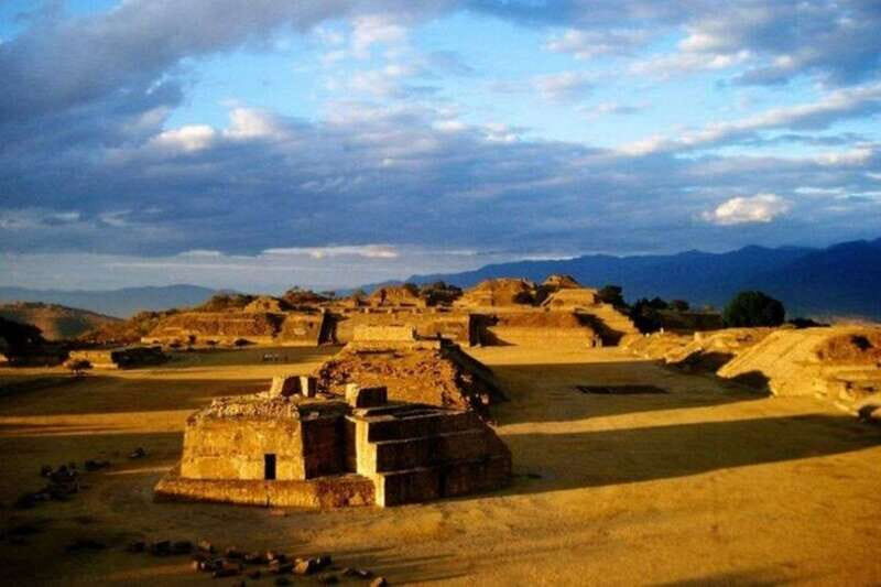 Monte Alban Walking Tour - Exploring the Archaeological Zone of Oaxaca