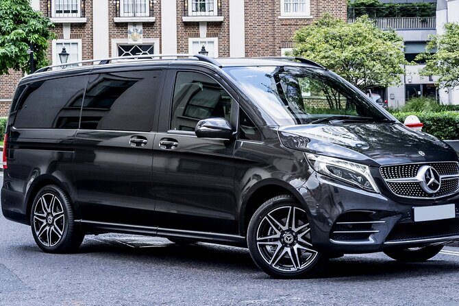 Montreal Airport YUL Private Transfer to Montreal in Luxury Van - The Vehicle and Service Quality