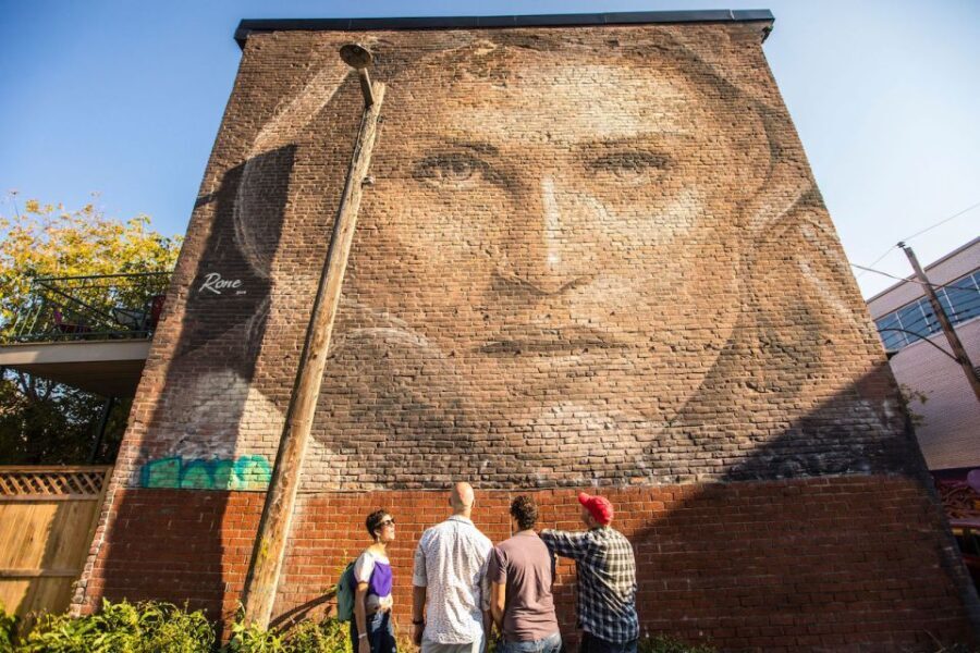 Montreal: Street Art & Mural 2-Hour Guided Walking Tour - Breaking Down the Itinerary