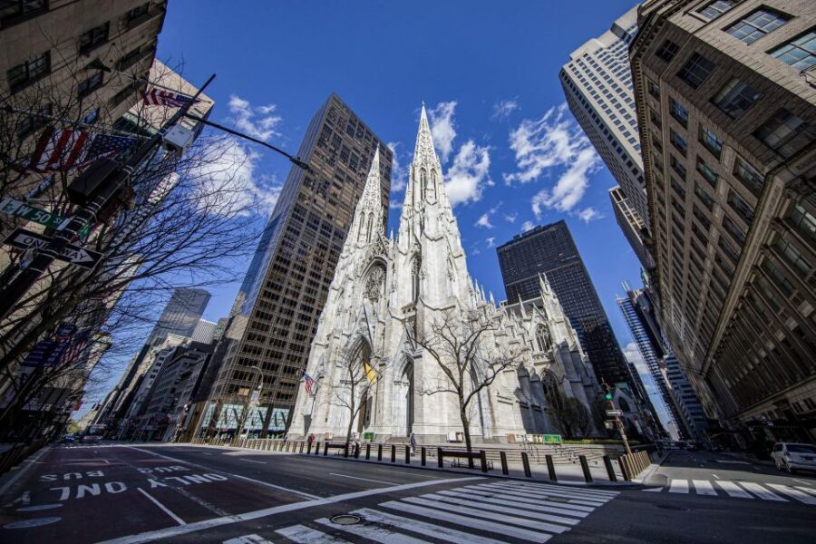 Movies in New York City Private Walking Tour - Starting Point: The ATLAS Sculpture in Rockefeller Plaza