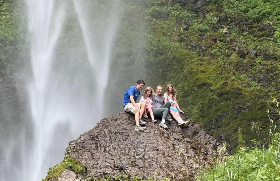 Multnomah Falls: Sunset Guided Tour to Five Waterfalls - Analyzing the Experience: Is it Worth the Price?
