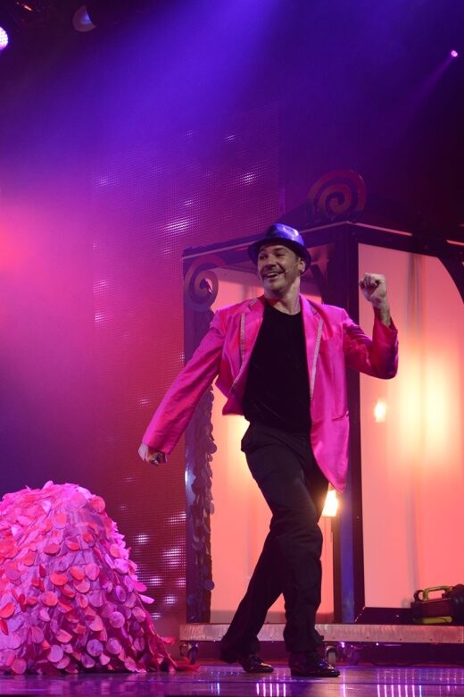 Myrtle Beach: Charles Bach Wonders Magic Show - Performance Duration and Pacing