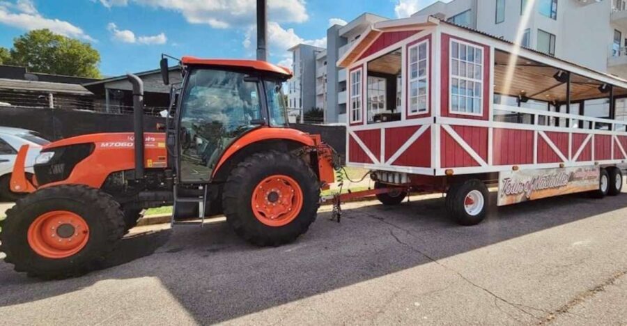 Nashville: Guided Hayride Tractor Ride and Sightseeing Tour - What to Expect During the Tour