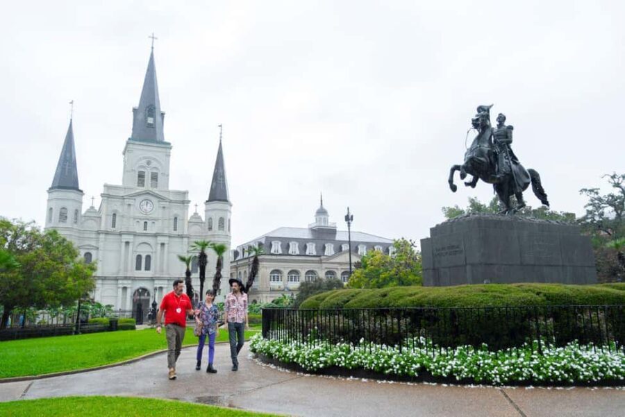 New Orleans: Beloved Bites & Famous Dishes Food Tour - What Makes This Food Tour Special?