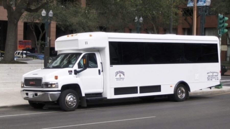 New Orleans: City & Cemetery Tour by Air-Conditioned Minibus - The Value and the Experience