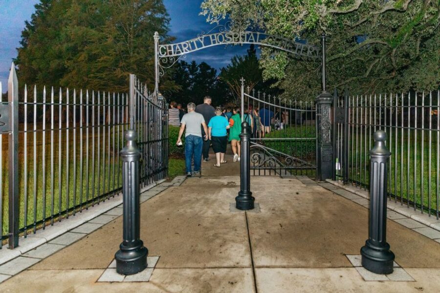 New Orleans: Dead of Night Ghosts and Cemetery Bus Tour - Introduction