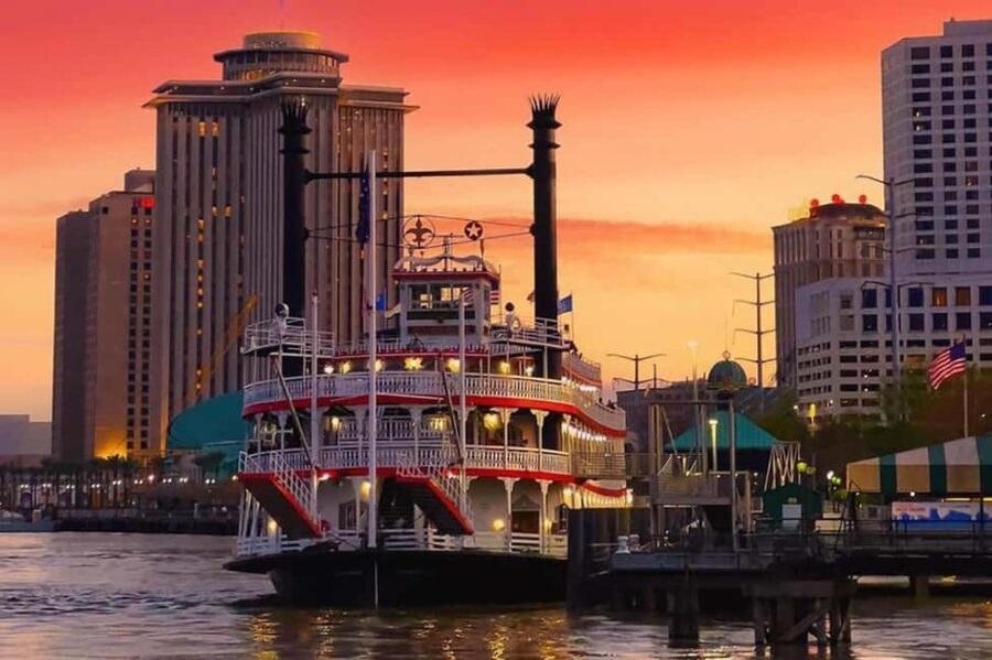 New Orleans: Evening Steamboat Jazz Cruise + Optional Dinner - Music and Atmosphere