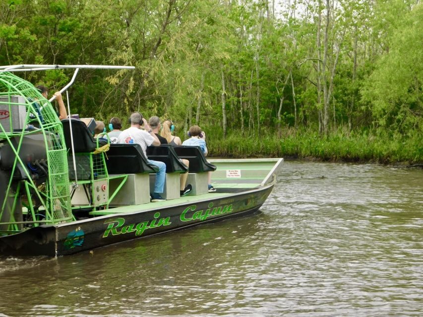New Orleans: Oak Alley or Laura Plantation & Airboat Tour - In Summary