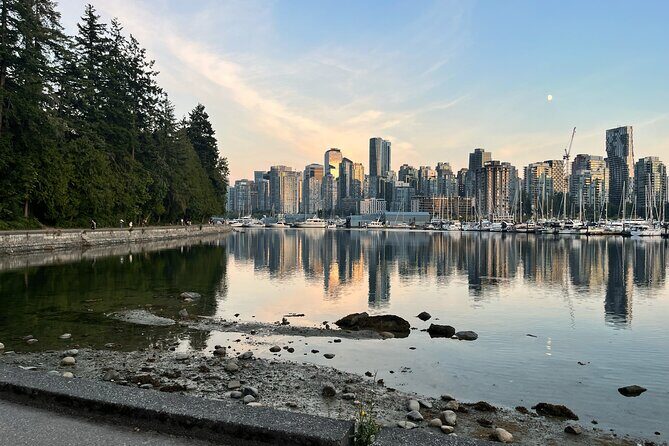 NEW Tip Based Vancouver Bike Tour: Stanley Park and Seawall - What the Guide Brings to the Table