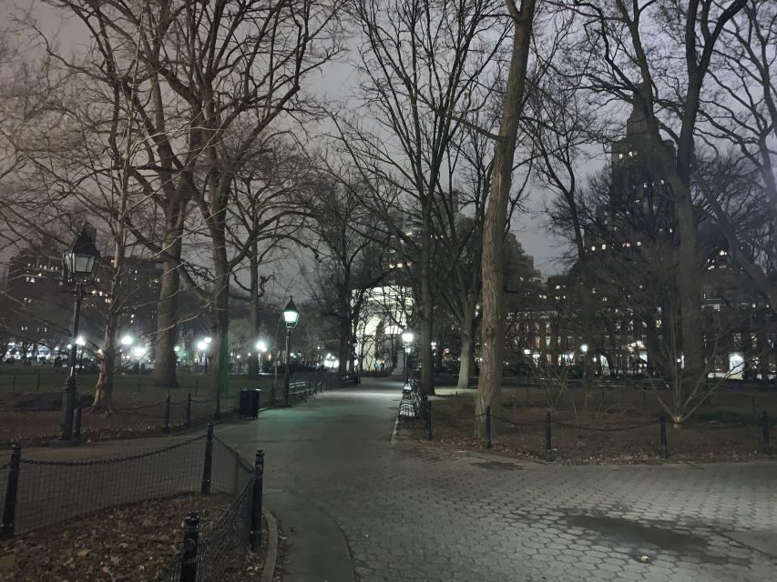New York City: Gangsters and Ghosts 2-Hour Walking Tour - What You Can Expect from the Tour Experience