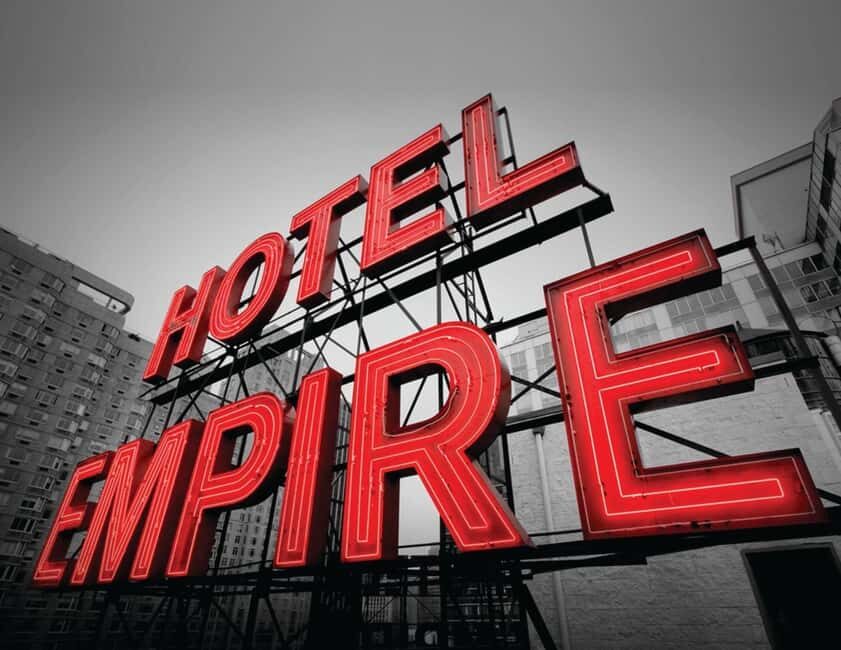 New York City: Gossip Girl Tv locations Tour 60 min - A Detailed Look at the Gossip Girl TV Locations Tour