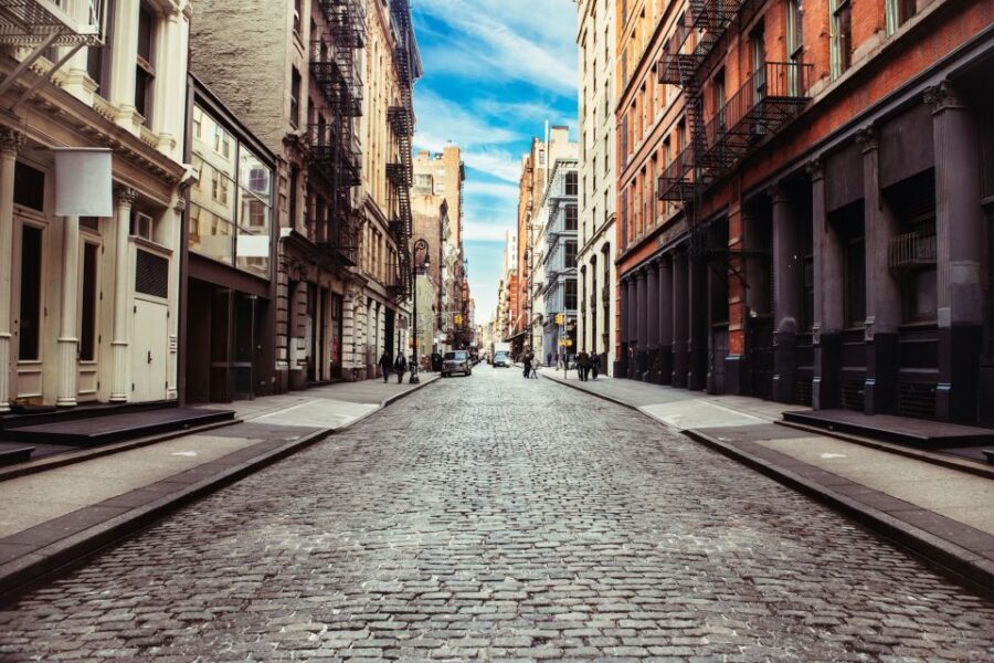 New York City: Via private SUV/VAN Highlights Tour. 13 max - The Experience of Traveling in Style