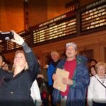 New York Main Attractions Tour with City Bus & Subway! - Transportation and Group Dynamics
