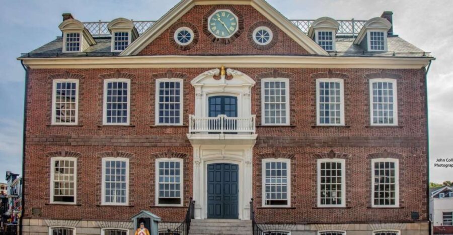 Newport: Colonial History Walking Tour with Museum Entry - What You’ll Experience on the Tour