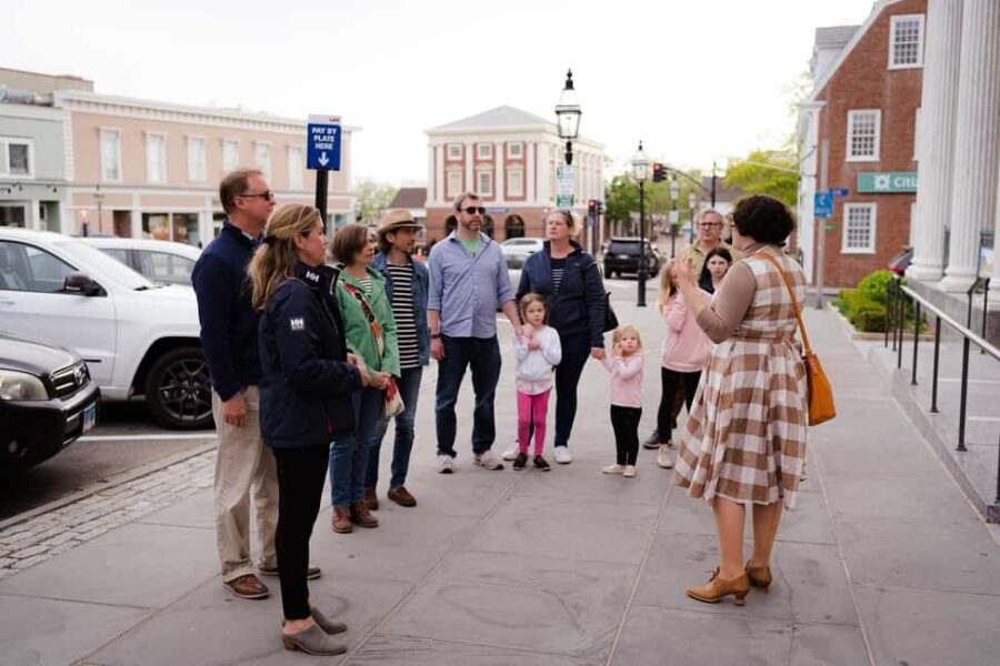 Newport, RI: Holiday Lantern Walking Tour - The Value of the Tour
