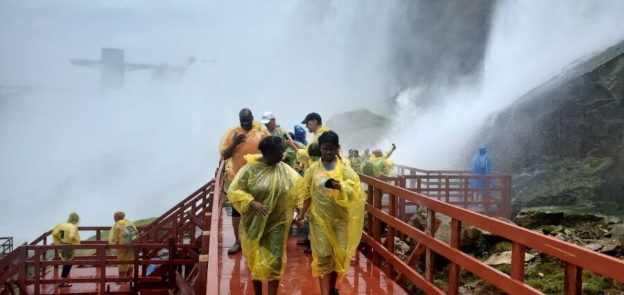 Niagara Falls Canada & USA: Small Group Deluxe Tour - The Itinerary in Detail