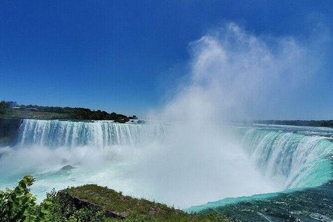 Niagara Falls Tour from Toronto with Winery & Niagara on The Lake - What’s the Value Like?