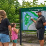 Niagara Falls: USA/Canada Tour with Boat Cruise and Lunch - Why Choose This Tour?