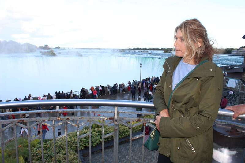 Niagara Falls: Winter Wonder Tour - The Experience & Authenticity